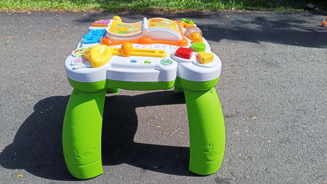 Leapfrog Activity Table, Hobbies & Toys, Toys & Games on Carousell