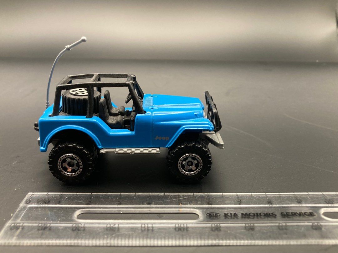Matchbox Jeep 4x4 Light Blur, Hobbies & Toys, Collectibles ...