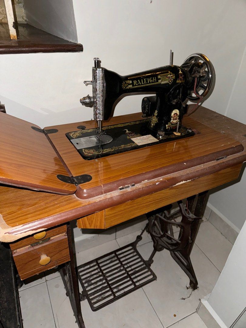 mesin jahit raleigh singer, Hobbies & Toys, Collectibles & Memorabilia ...