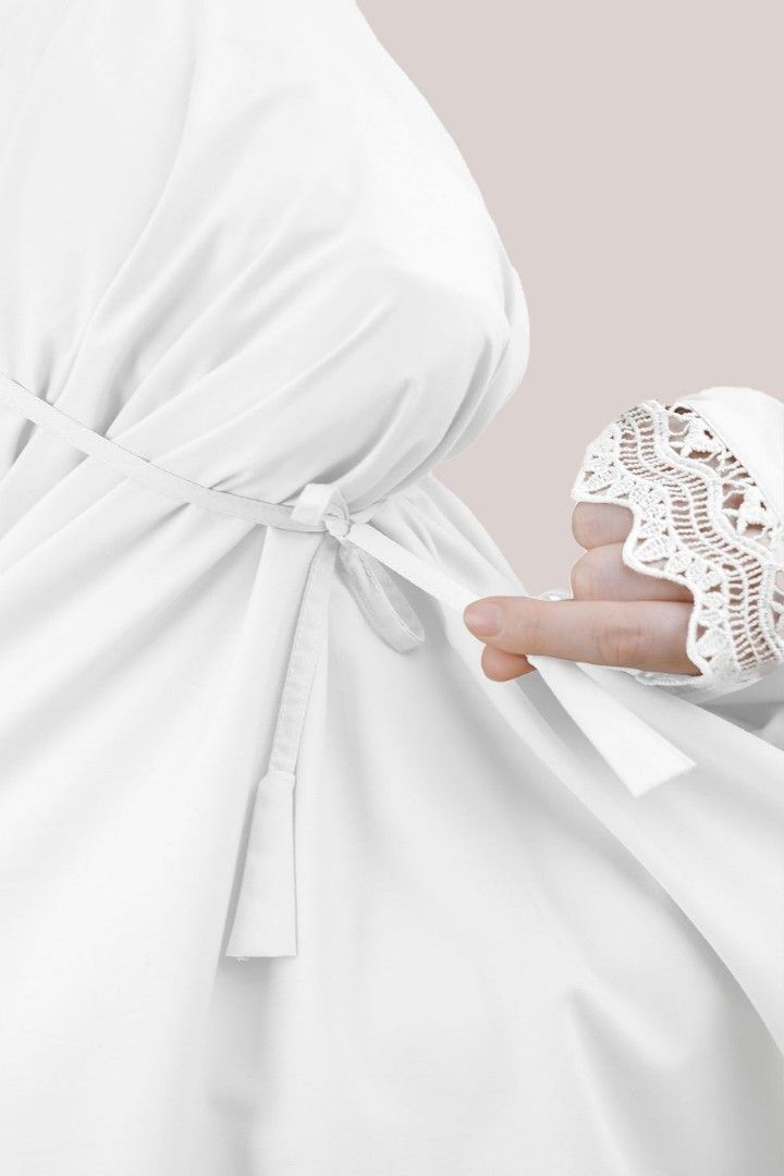 Modish Jamia in white by Telekung Siti Khadijah Original, Women's Fashion, Muslimah Fashion ...