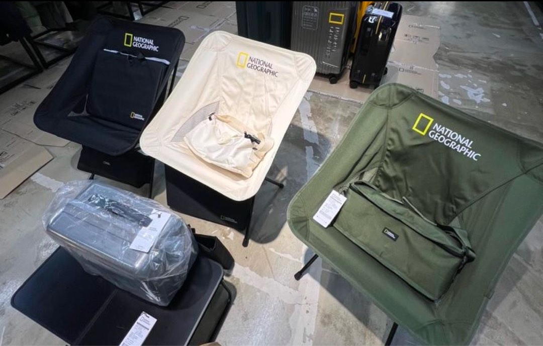 NATIONAL GEOGRAPHIC BUNGALOW V2 CHAIR, Furniture & Home Living ...