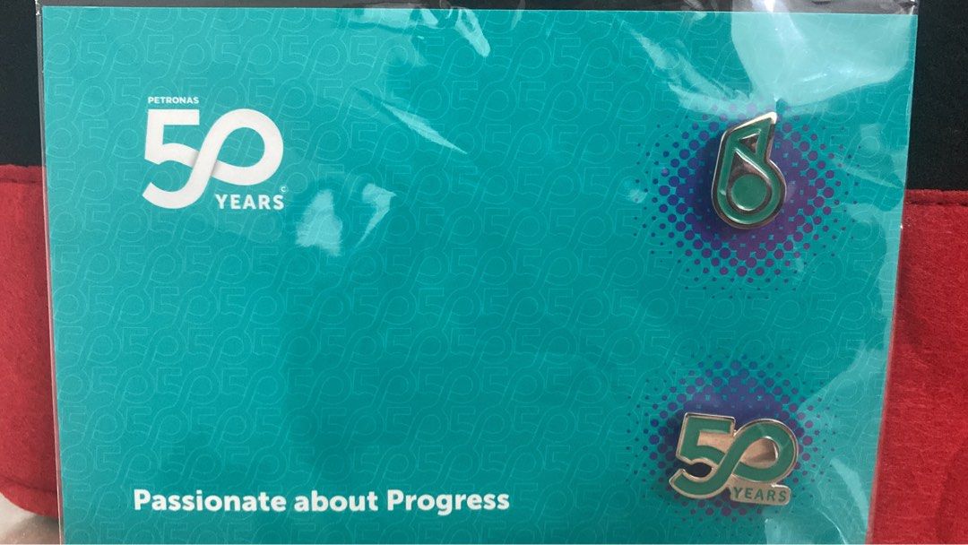 Petronas 50 years Lapel Pin, Hobbies & Toys, Collectibles & Memorabilia ...