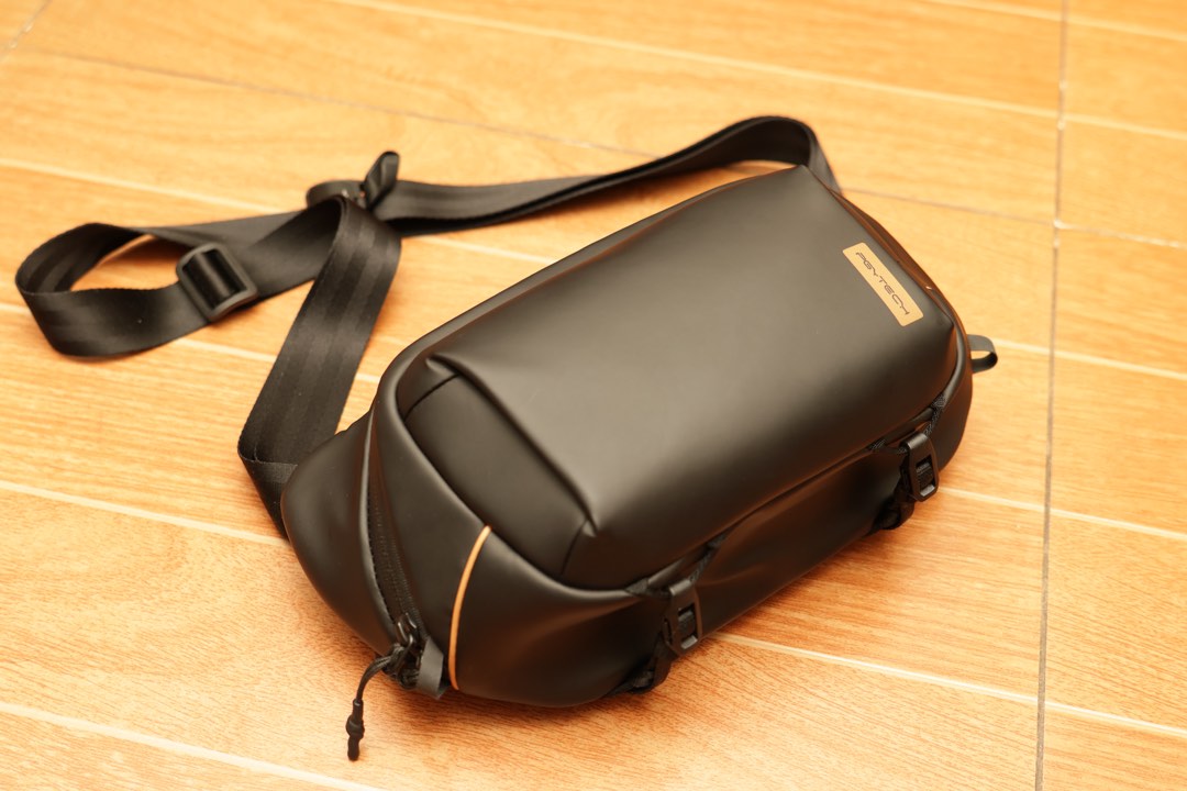 PGYTECH OneGo Solo V2 Black 4L Camera Bag, Men's Fashion, Bags, Belt ...