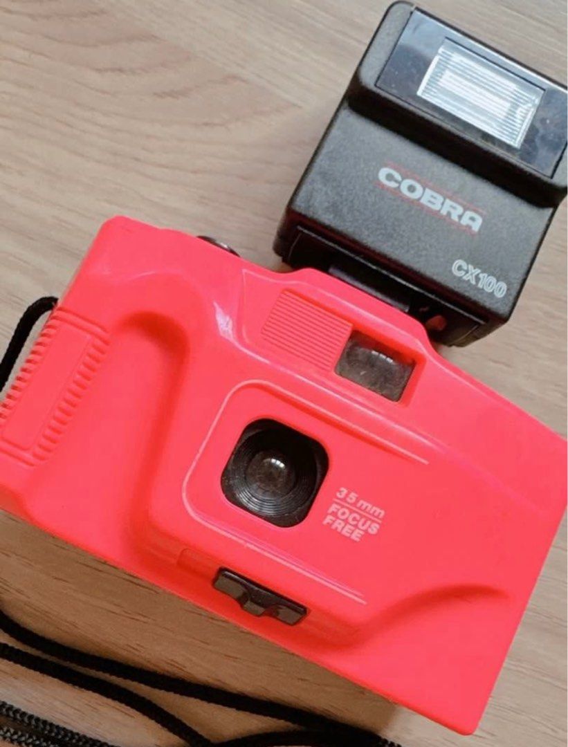 Pink Film Camera 35mm with Cobra CX100 Flash, Photography, Cameras on ...