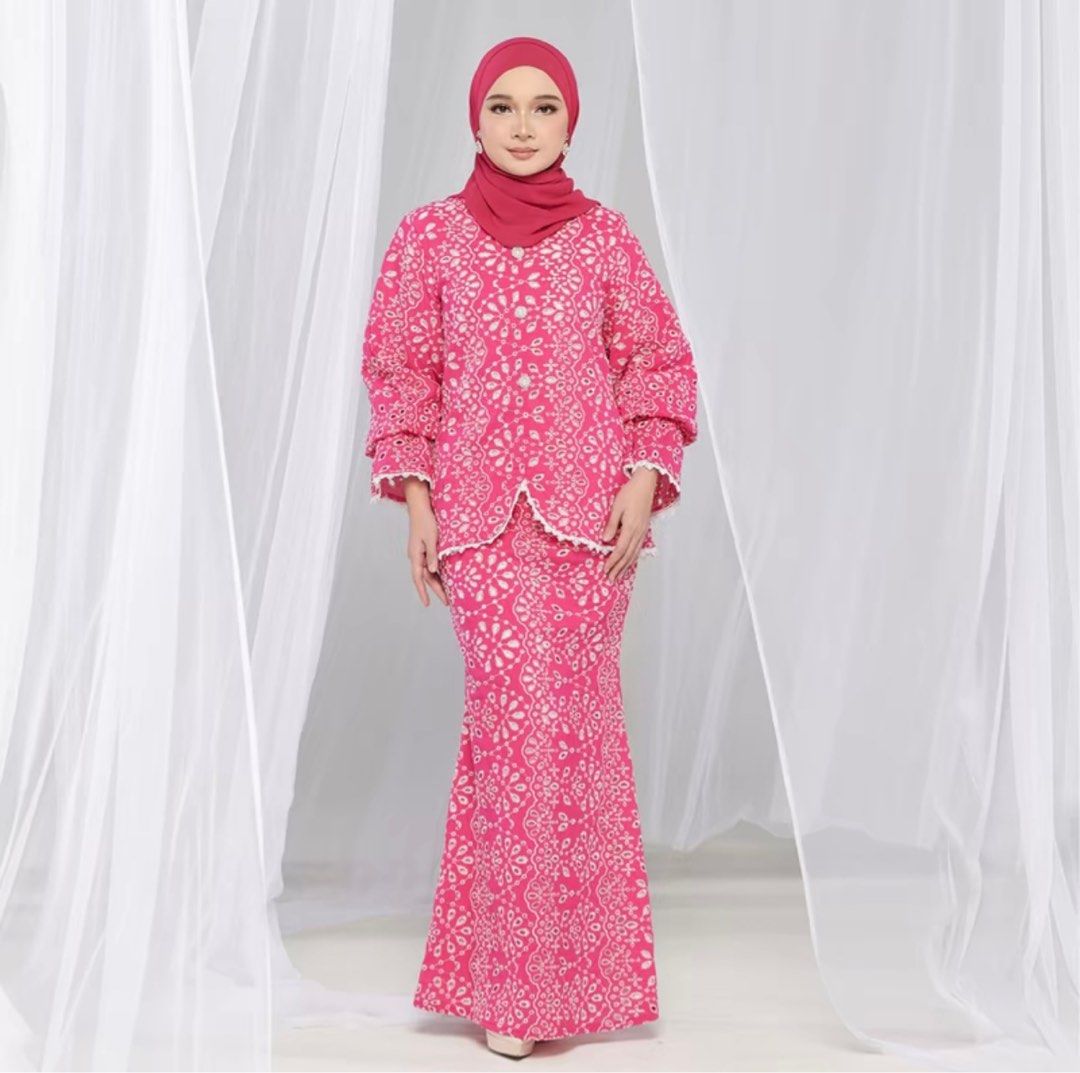 Qaamnie Camelya Kurung, Women's Fashion, Muslimah Fashion, Baju Kurung ...