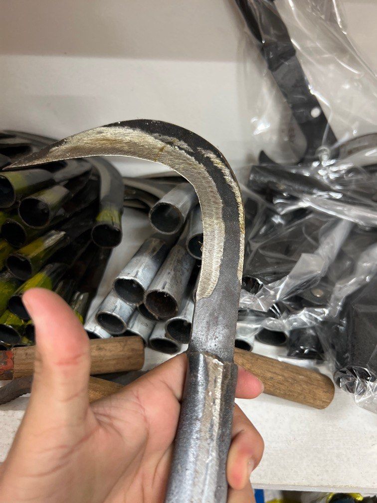 sabit besi spring saiz kecil, Furniture & Home Living, Gardening, Grass ...