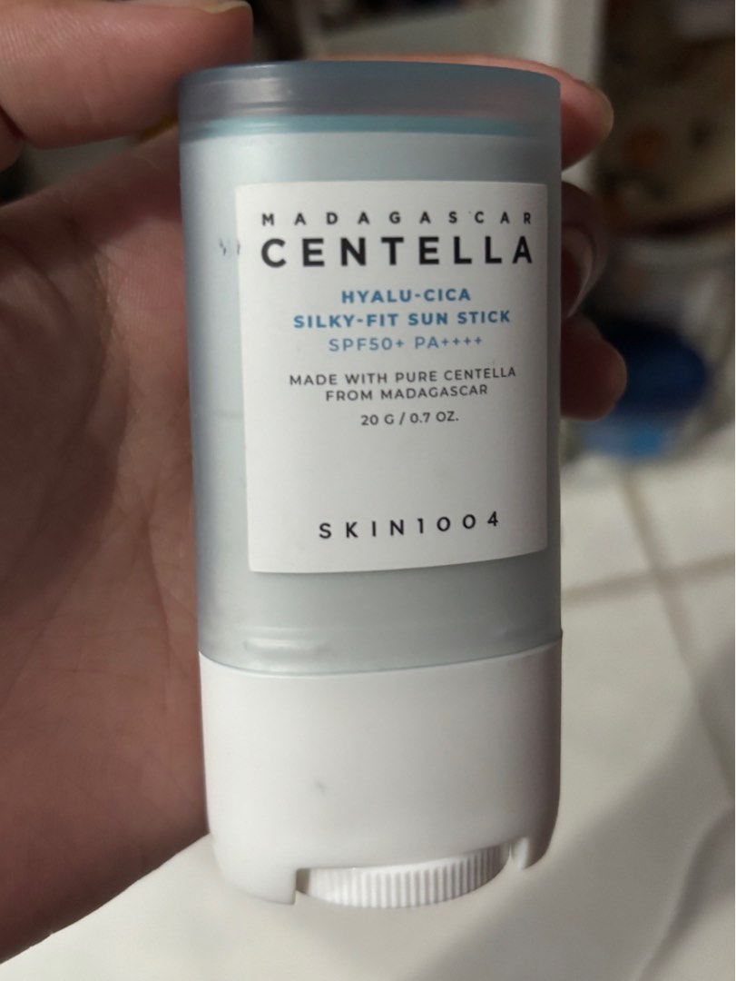 SKIN1004 Madagascar Centella Hyalu-Cica Silky-Fit Sun Stick 20g ...