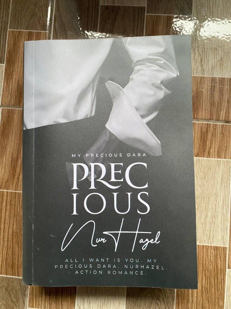 WTS PRELOVED NOVEL SHE Thariq Ridzuwan Mr. Headhunter Elvis King His ...