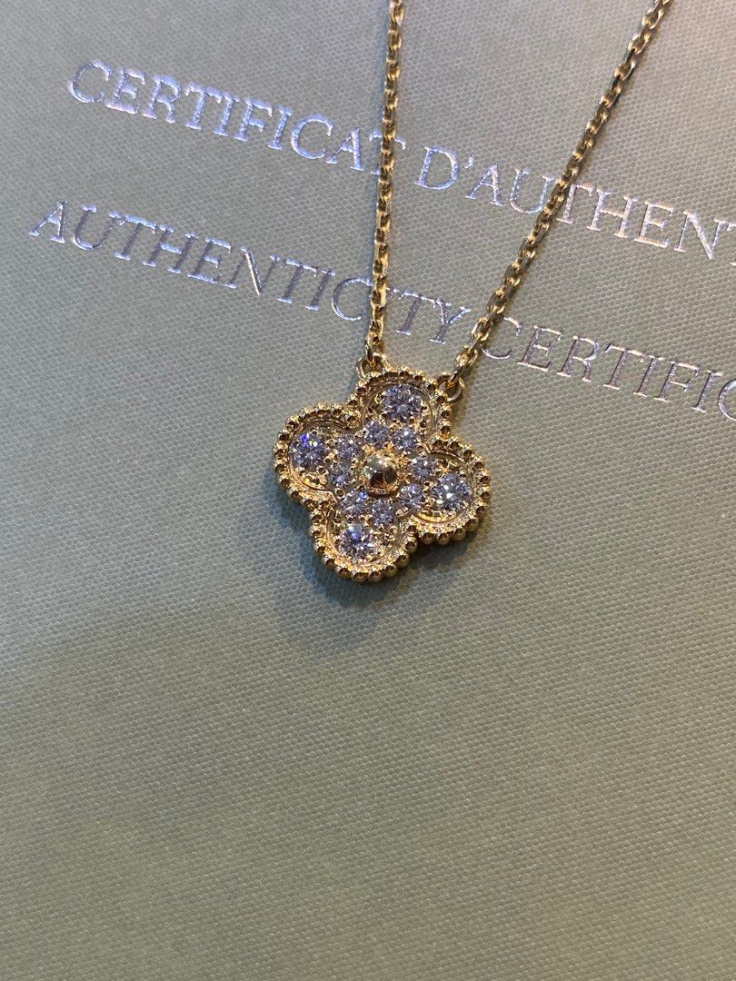 (BRAND NEW) 2023 VCA VAN CLEEF & ARPELS VINTAGE ALHAMBRA DIAMOND ...