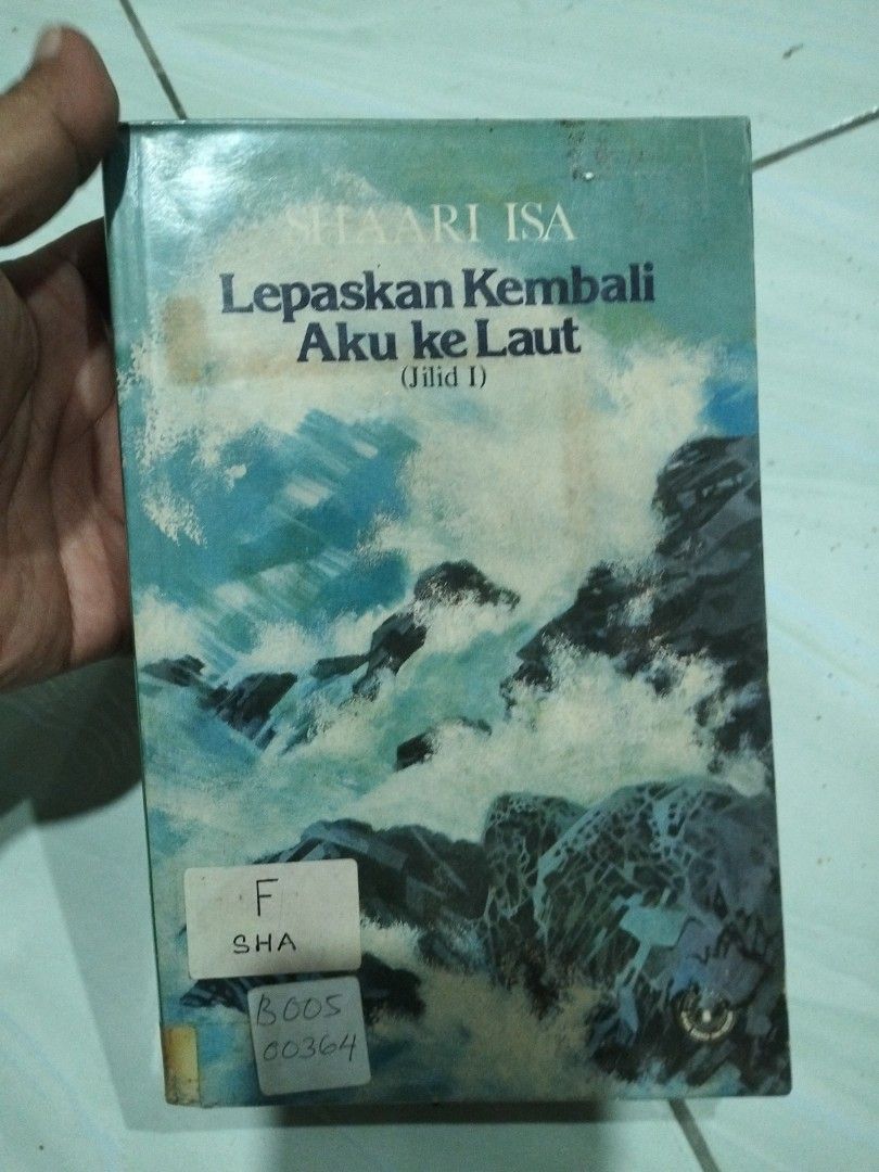 Buku novel lama - lepaskan kembali aku ke laut jilid 1 1981, Hobbies & Toys, Books & Magazines ...