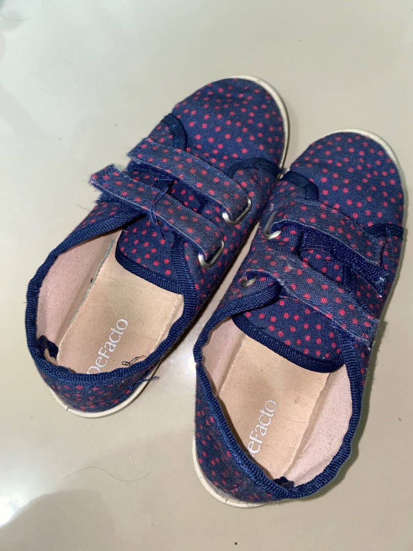 De facto kids shoes, Babies & Kids, Babies & Kids Fashion on Carousell