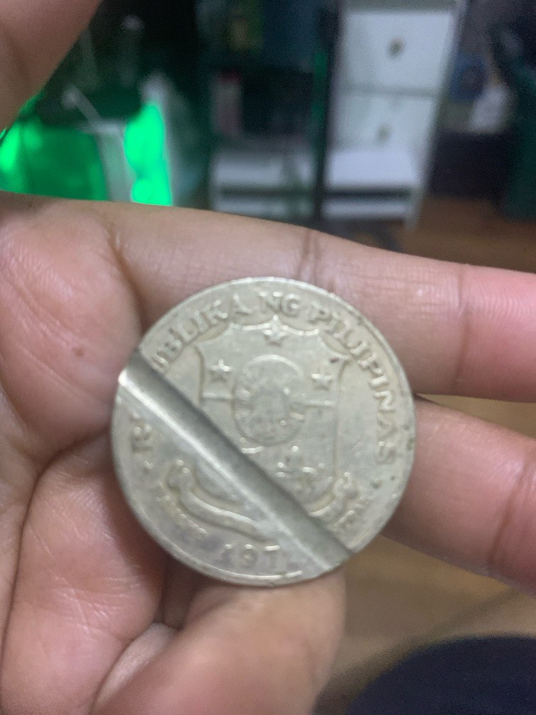 ERROR COIN 1 Peso Philippine Coin 1972, Hobbies & Toys, Memorabilia ...
