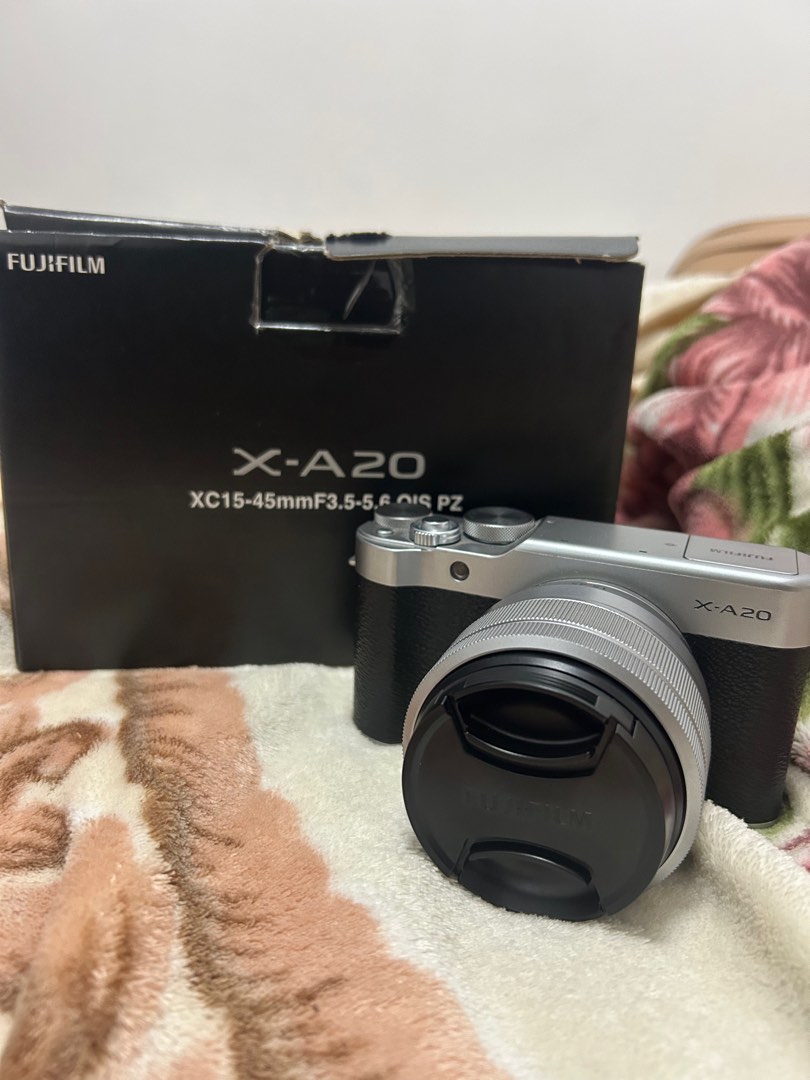 Fujifilm XA 20 RUSH, Photography, Cameras on Carousell