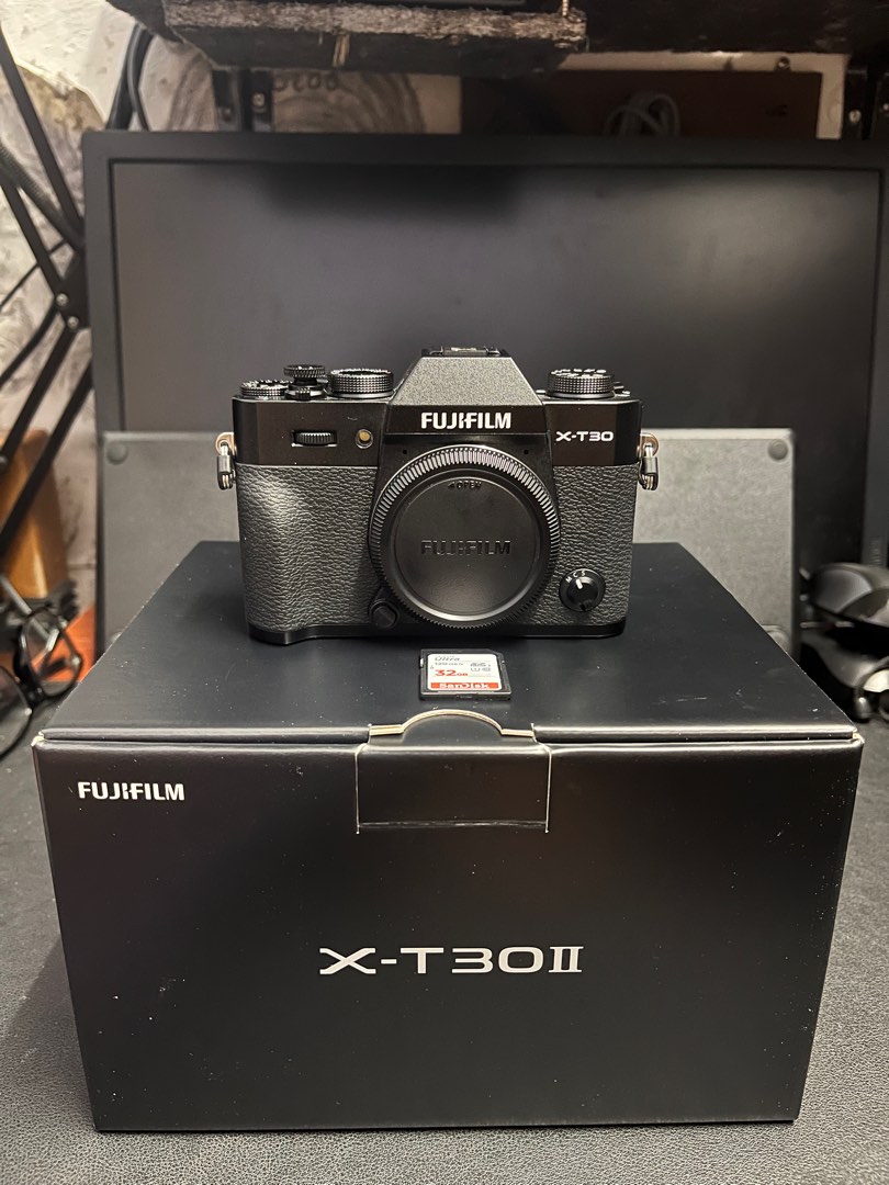 Fujifilm XT30ii (Almost New), Photography, Cameras on Carousell