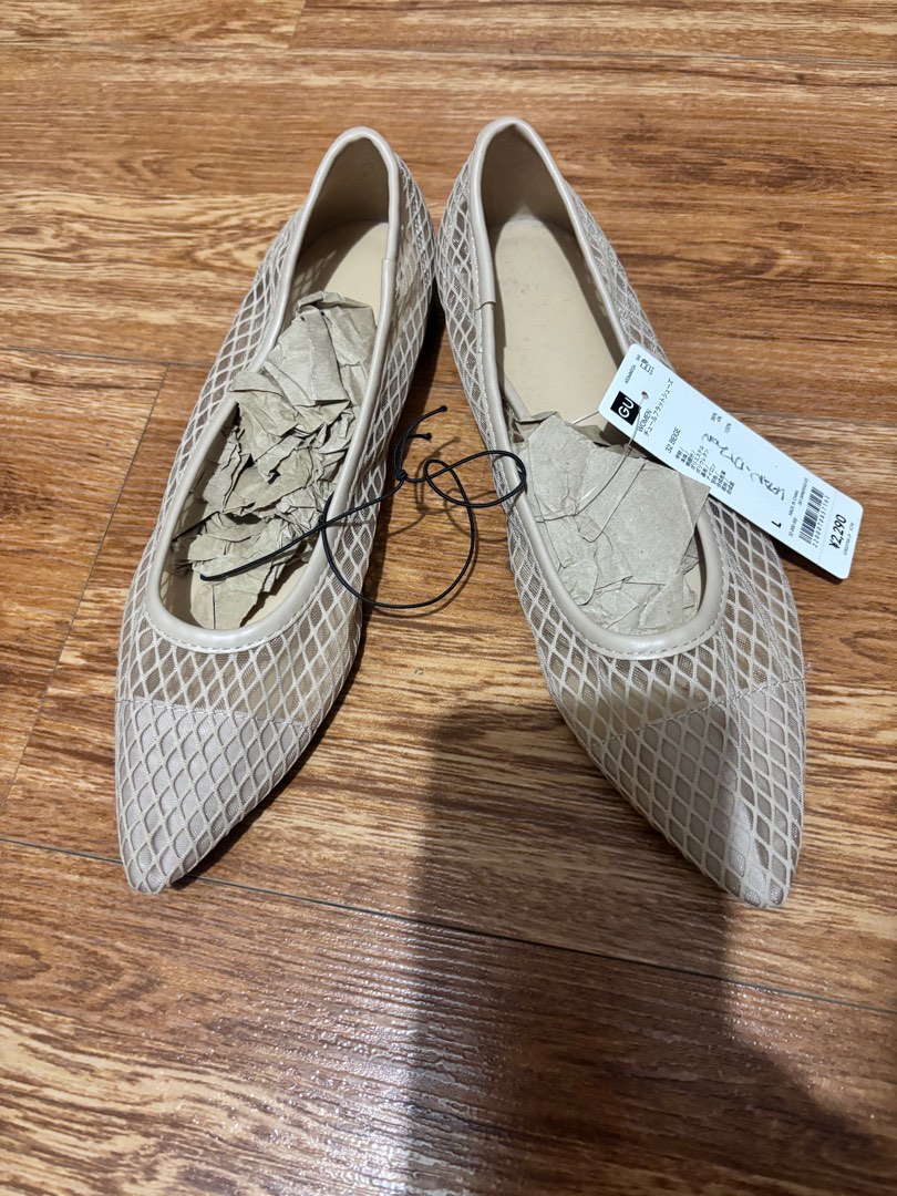 GU Doll shoes, Women's Fashion, Footwear, Flats & Sandals on Carousell