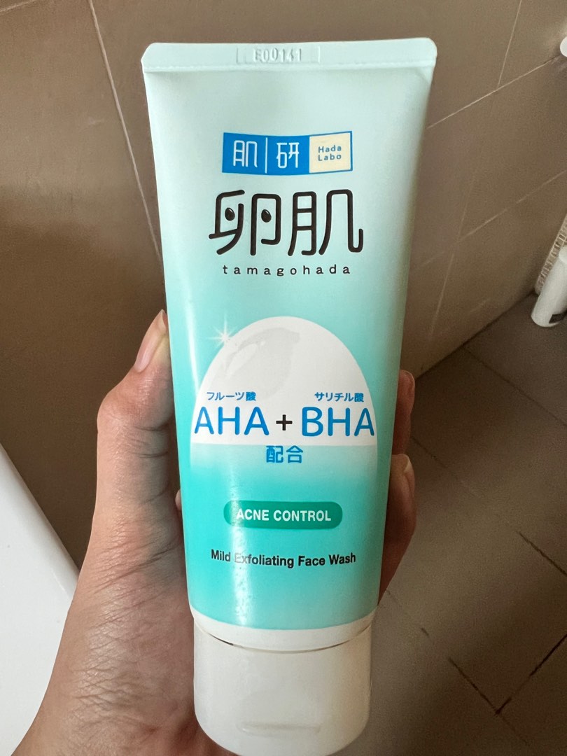 Hada labo AHA BHA acne control face wash, Beauty & Personal Care, Face ...