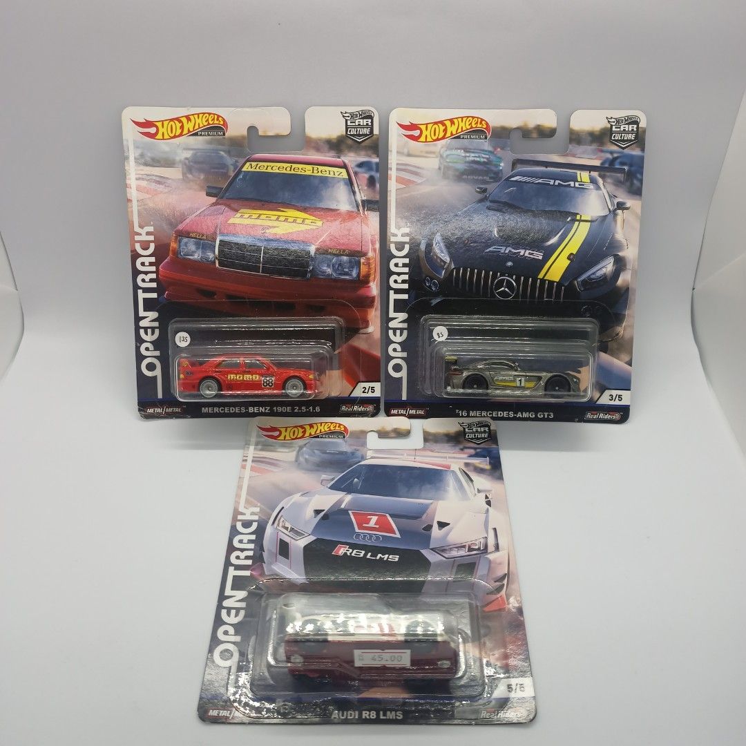 Hot wheels premium OPEN TRACK, Hobbies & Toys, Toys & Games on Carousell