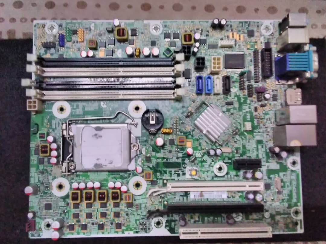 HP COMPAQ ELITE 8300 MOTHERBOARD, Computers & Tech, Desktops on Carousell