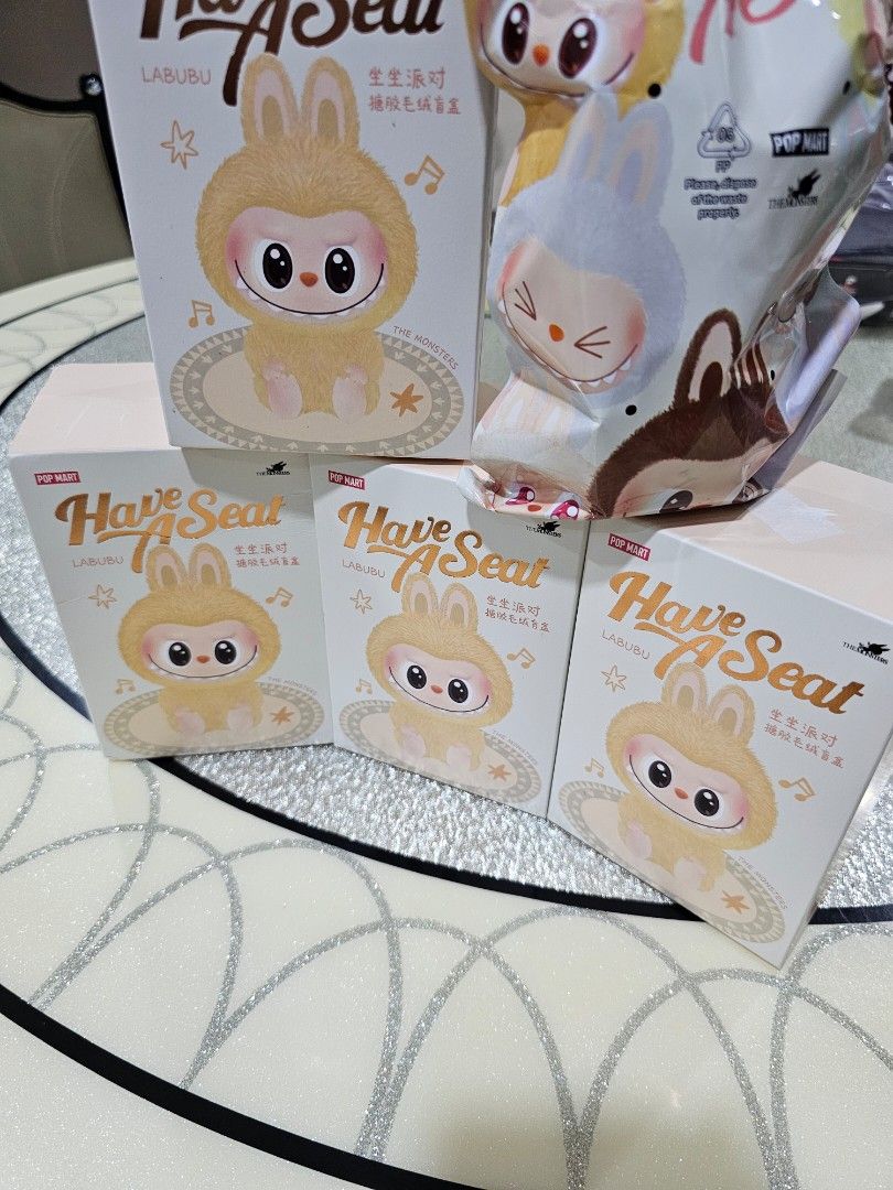 LABUBU V2 DADA RM140 & QUQU RM130 Scan QR for real, Hobbies & Toys ...