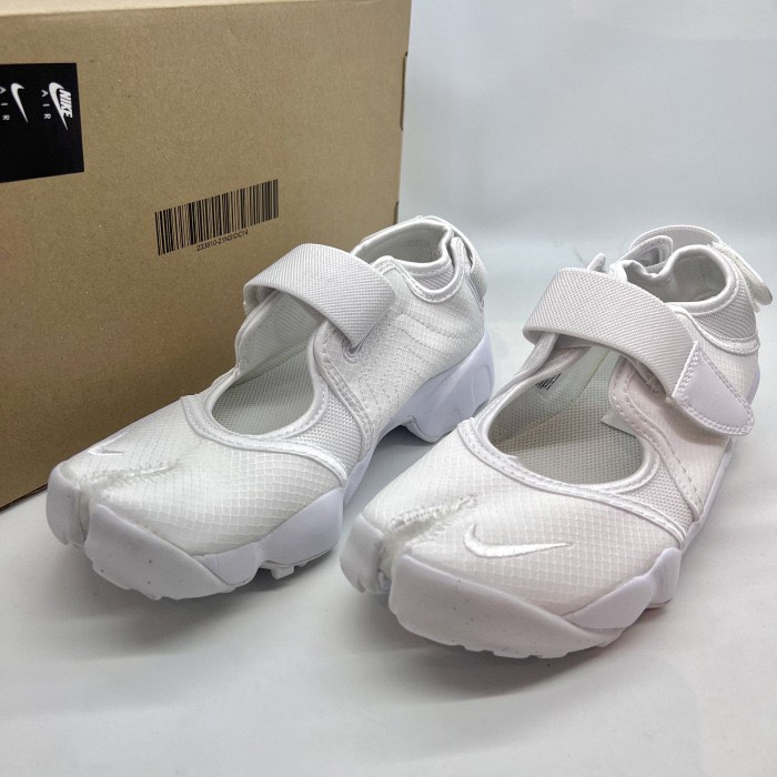 Nike Air Rift White, Women's Fashion, Footwear, Sandals on Carousell