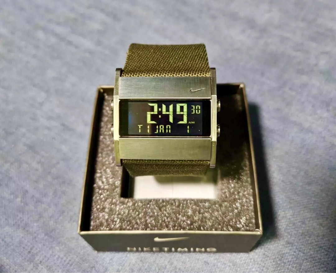 Nike Oregon Square Digital Vintage watch, Men's Fashion, Watches ...