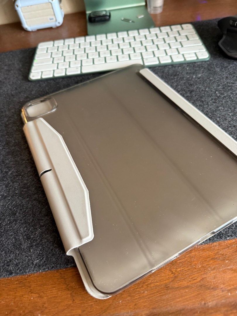 Original ESR Trifold Flip iPad Pro 1st to 4th Gen / iPad Air 4 / Air 5 ...
