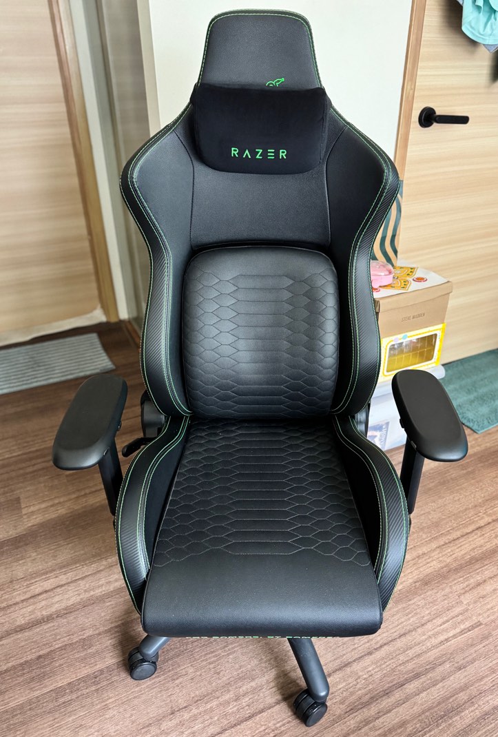 Razer Iskur Gaming Chair, Furniture & Home Living, Furniture, Chairs on ...