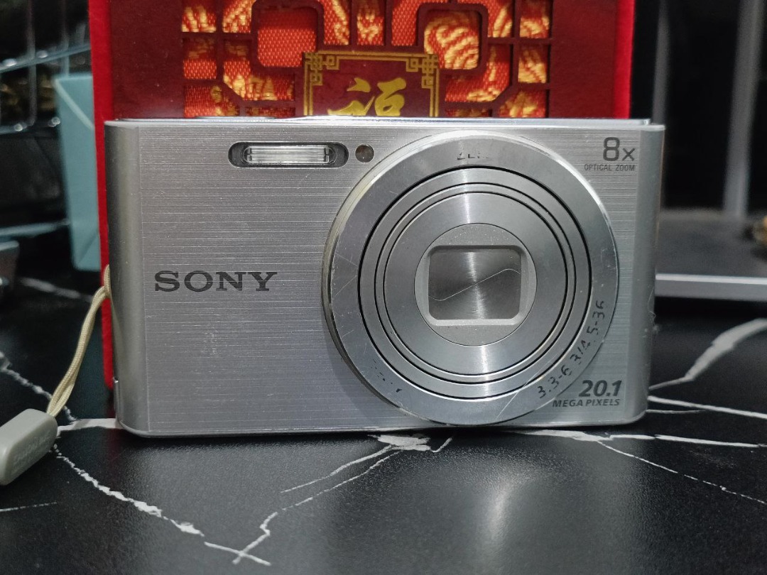 Sony Cyber-shot DSC-W830 Digital Camera, Photography, Cameras on Carousell