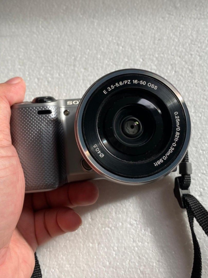Sony NEX-5R With 16-50mm Kit Mirrorless Camera, Photography, Cameras on ...