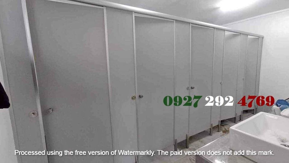 Toilet Partition Phenolic Board 12 mm Water Resistance with Urinal ...