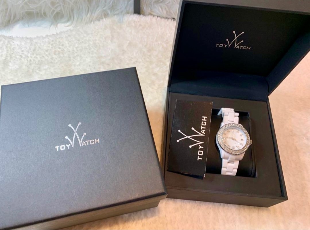 Toywatch White Women, Women's Fashion, Watches & Accessories, Watches ...