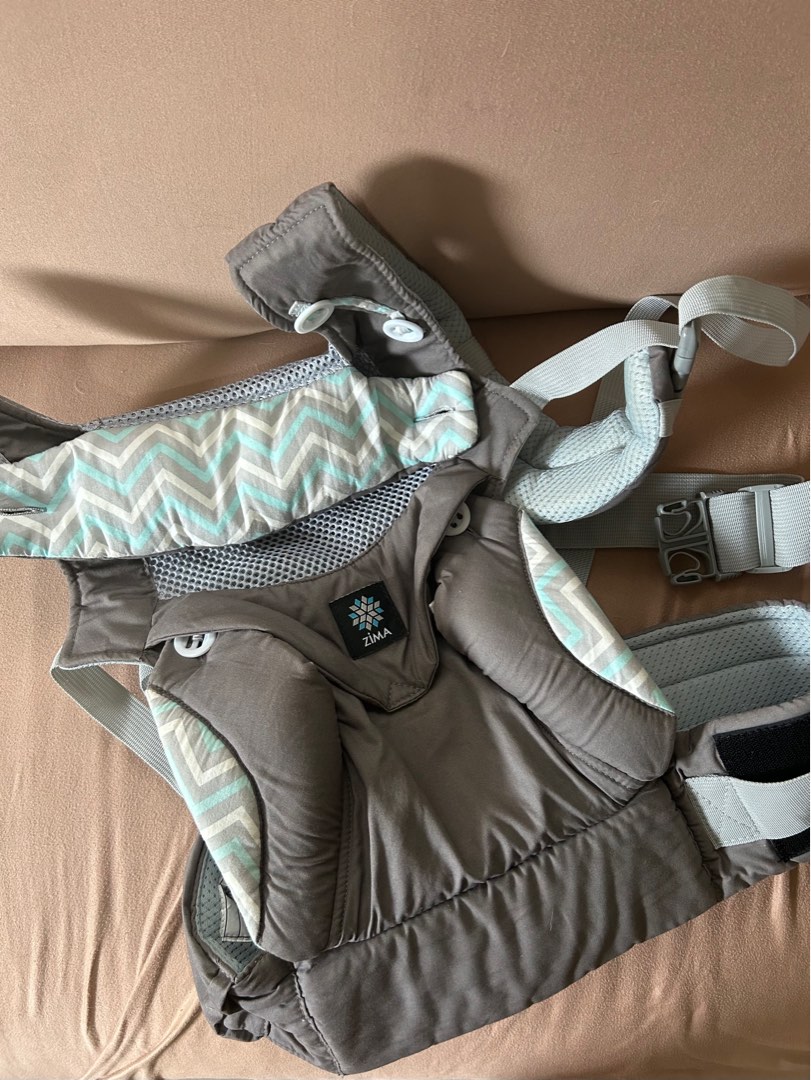 ZIMA MESH CARRIER in DARK GRAY, Babies & Kids, Going Out, Carriers ...