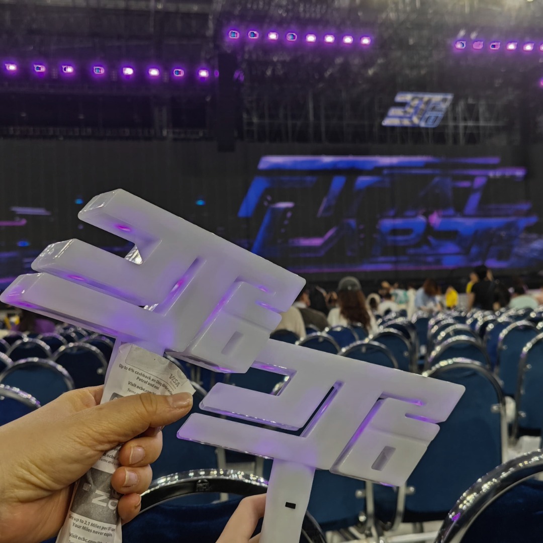 2024 JJ Lin "JJ20" FINAL LAP World Tour Singapore Lightstick, Hobbies ...