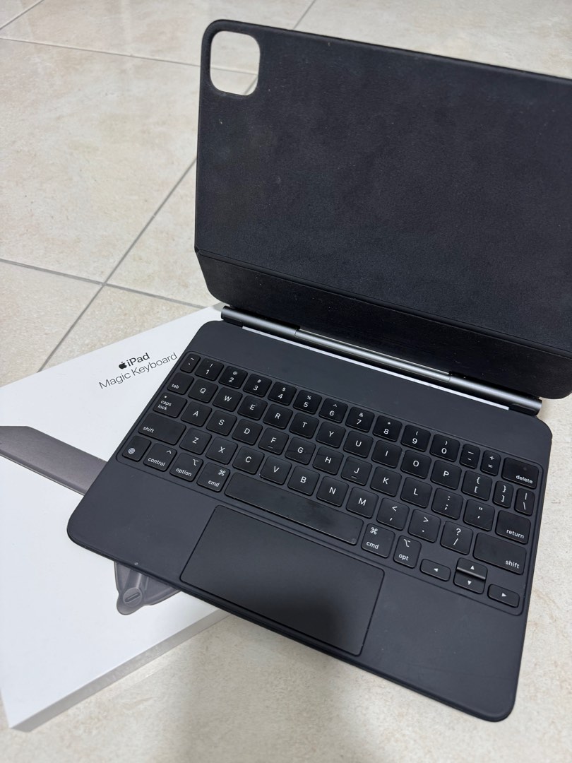 Apple Ipad Magic Keyboard 11 inch, Computers & Tech, Parts ...