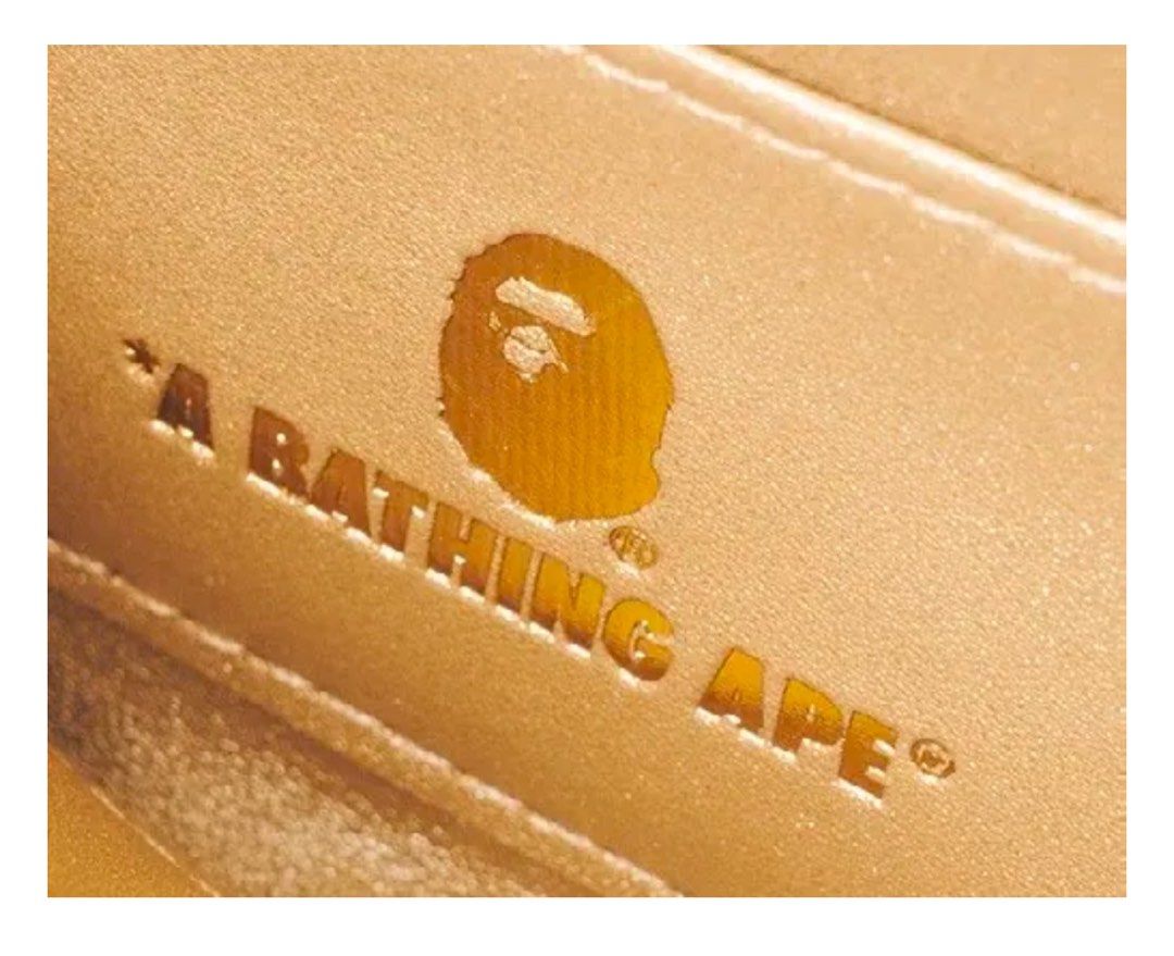 BAPE (A Bathing Ape) - Mini Wallet Snake Pattern Magazine Issue, Women ...