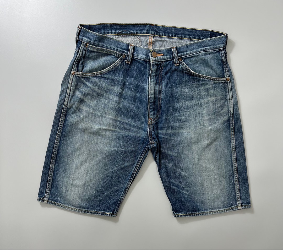 BAPE JORTS SCRIPT BACK LOGO, Men's Fashion, Activewear on Carousell