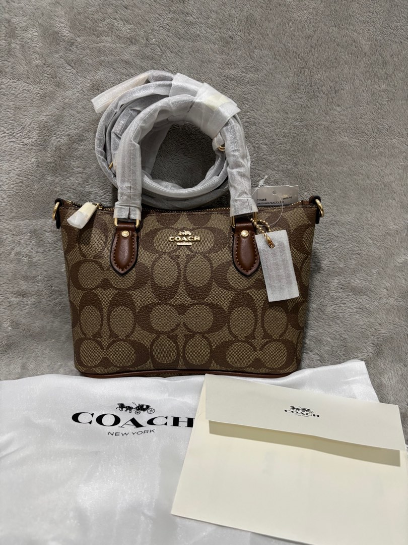 Coach Mini Gallery Crossbody, Luxury, Bags & Wallets on Carousell