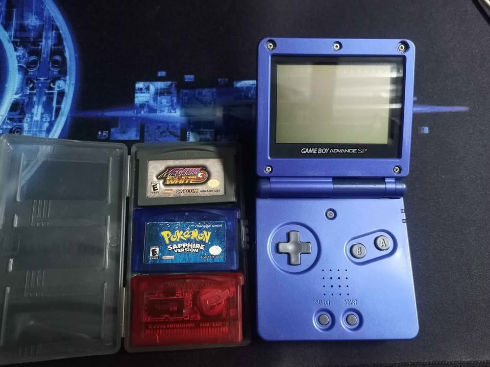 Gameboy Advance SP Cobalt Blue with Pokemon Game Bundle, Video Gaming ...