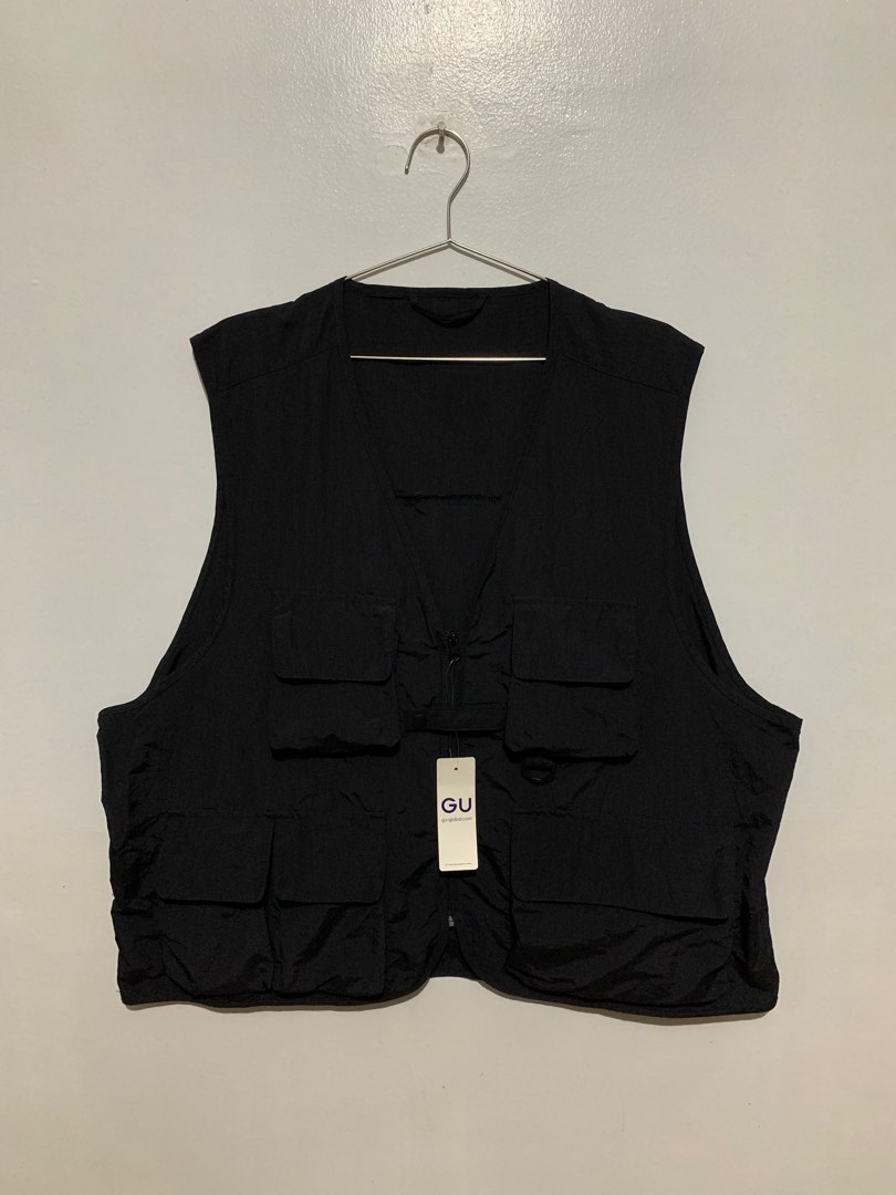 GU Utility Vest (Black), Men's Fashion, Tops & Sets, Vests on Carousell