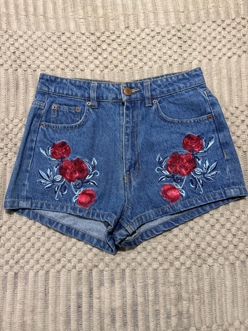 H&M Coachella Maong Shorts, Women's Fashion, Bottoms, Shorts on Carousell
