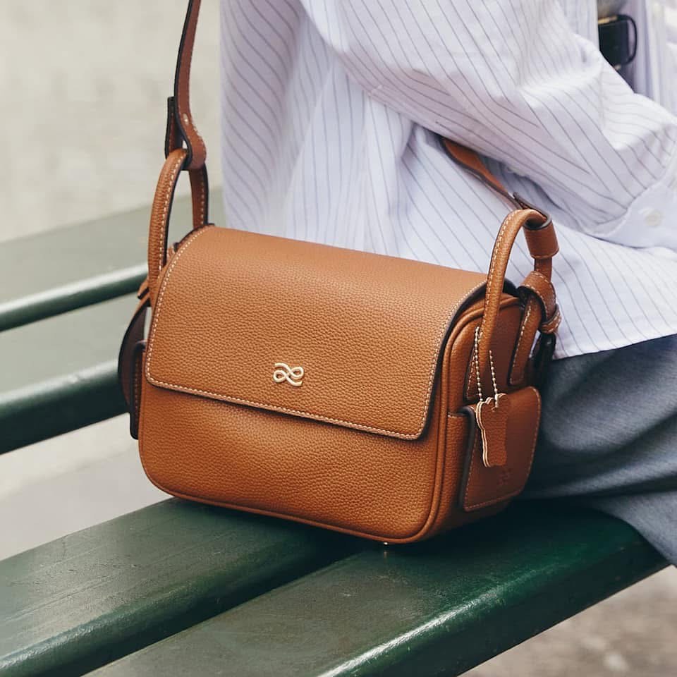 HOLB TREASURE 22 GOLD, Women's Fashion, Bags & Wallets, Cross-body Bags ...