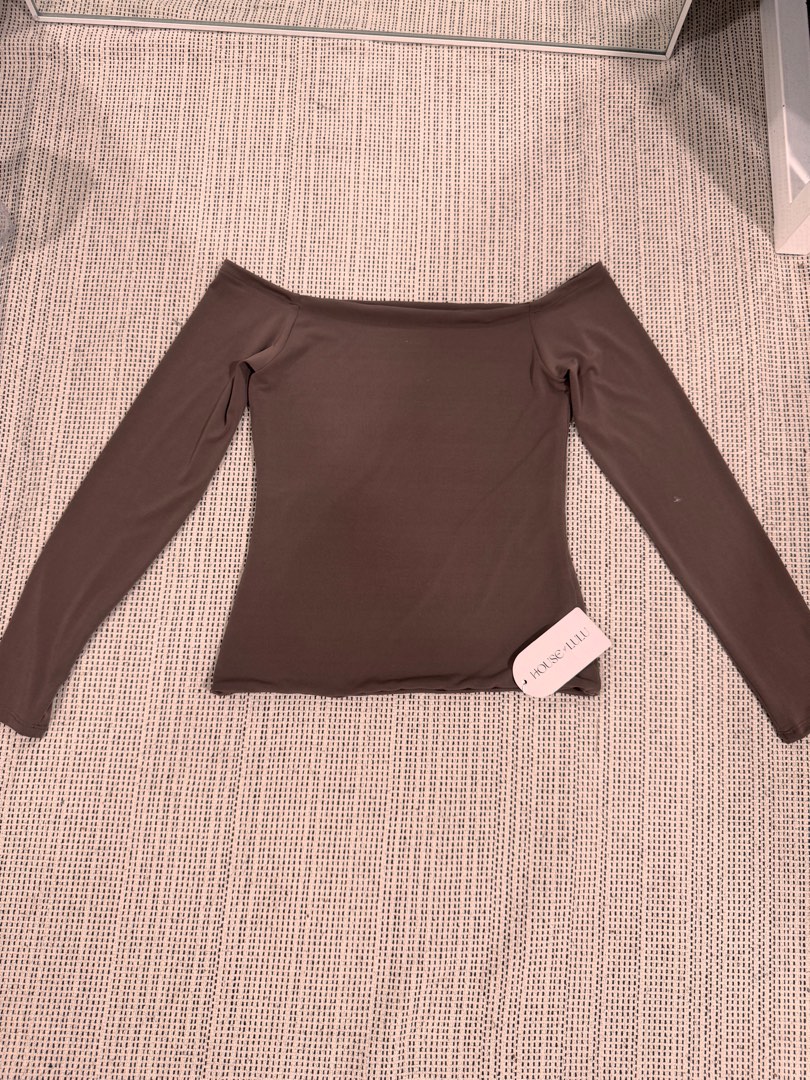 House of Lulu Brown Off Shoulder Top, Women's Fashion, Tops, Blouses on ...