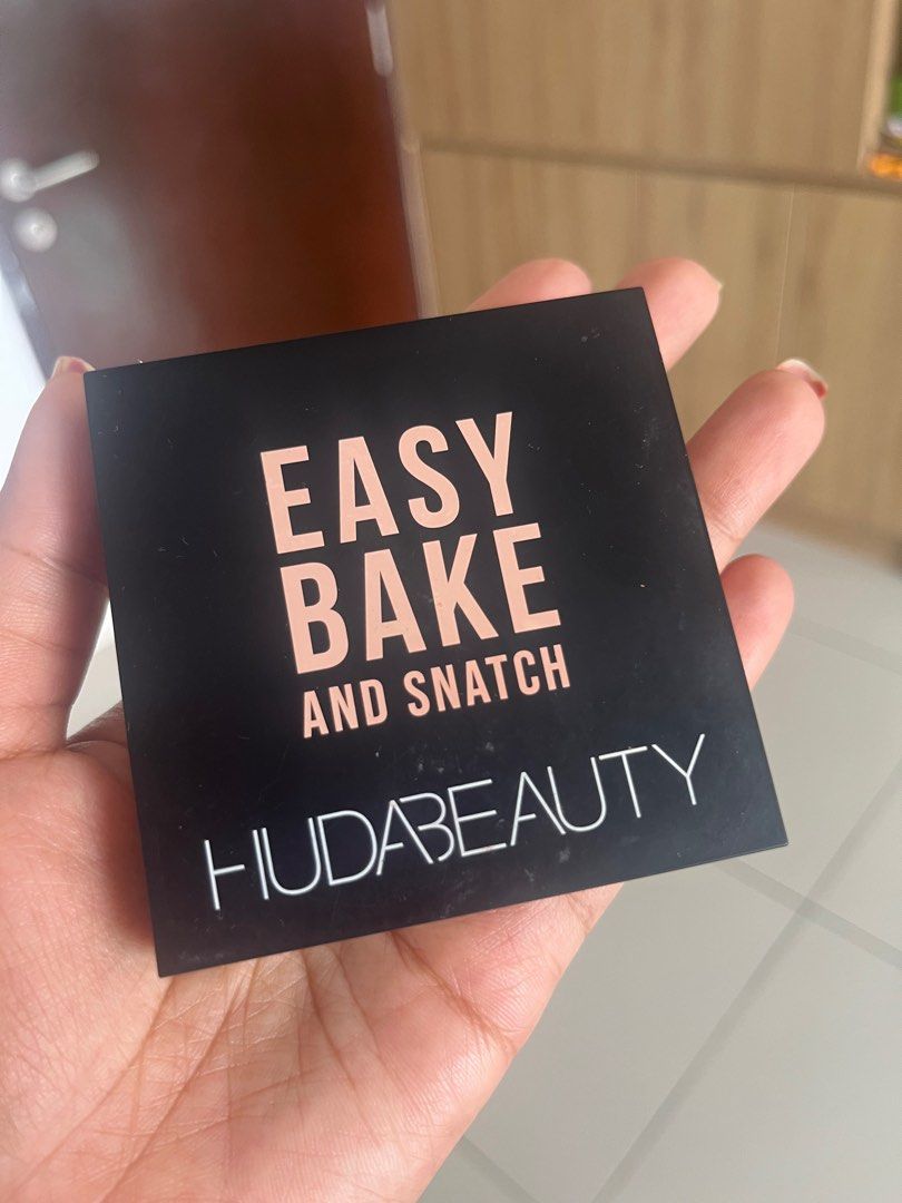 Huda Beauty Easy Bake Pressed Powder in Cherry Blossom Cake, Beauty ...