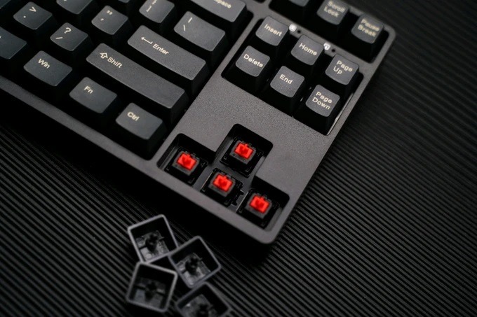 Jackpot Sale! Mechanical keyboard Ganss GS87C-Black White Backlight TKL ...