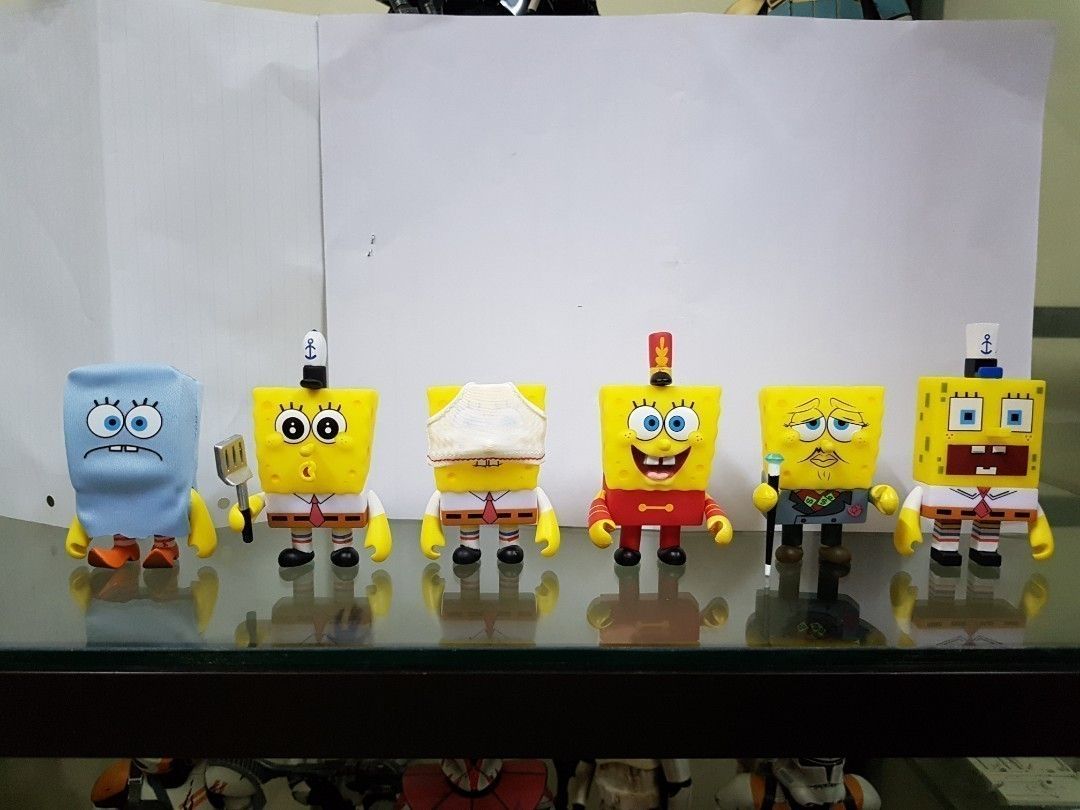 Kidrobot Spongebob Many faces collection series. 12 pcs. Complete set ...
