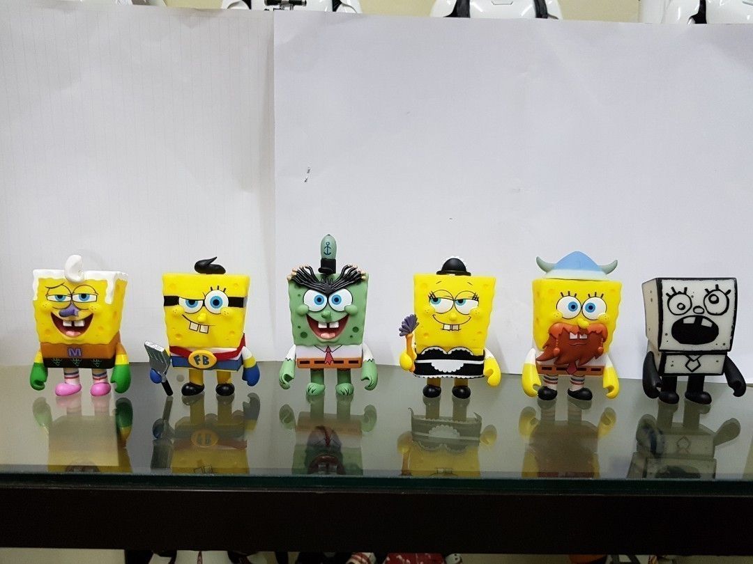 Kidrobot Spongebob Many faces collection series. 12 pcs. Complete set ...