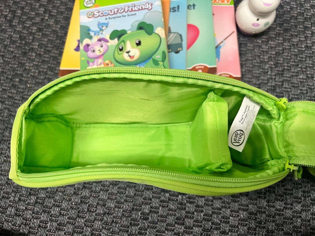 Leap Frog Tag Junior Reader with 8 Books and Carrying Case Reading ...