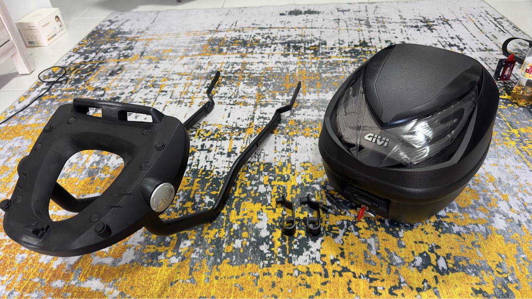 Monorack J/Box Givi/Tapak Box pnp LC V2-7, Motorbikes on Carousell