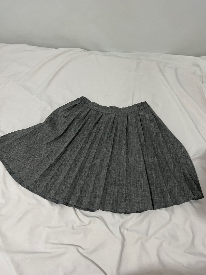 Pleated Gray Skirt, Women's Fashion, Bottoms, Skirts on Carousell