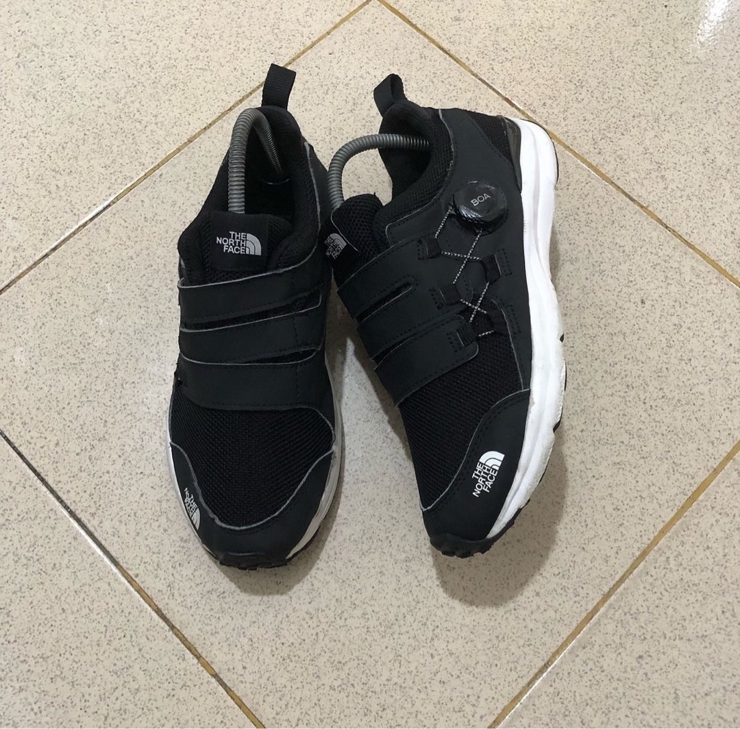 Sepatu TNF The North Face ori hitam putih not patagonia arcteryx ...